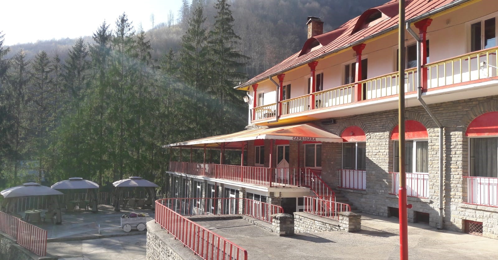 Tabara Caprioara * – Carpatmontana Serv